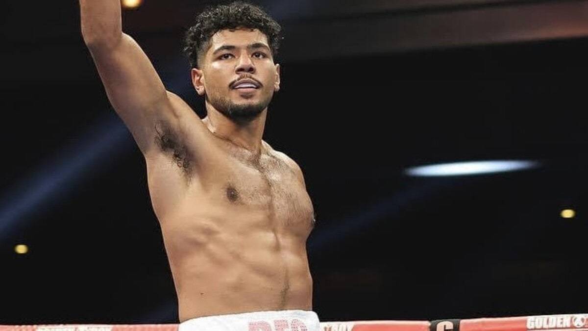 Golden Boy sign DFG Darius Fulghum