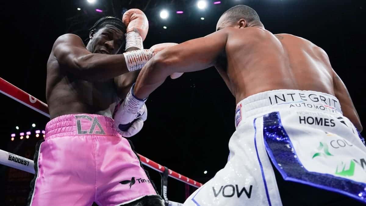 David Adeleye reacts to KO loss by punching the referee - World Boxing News
