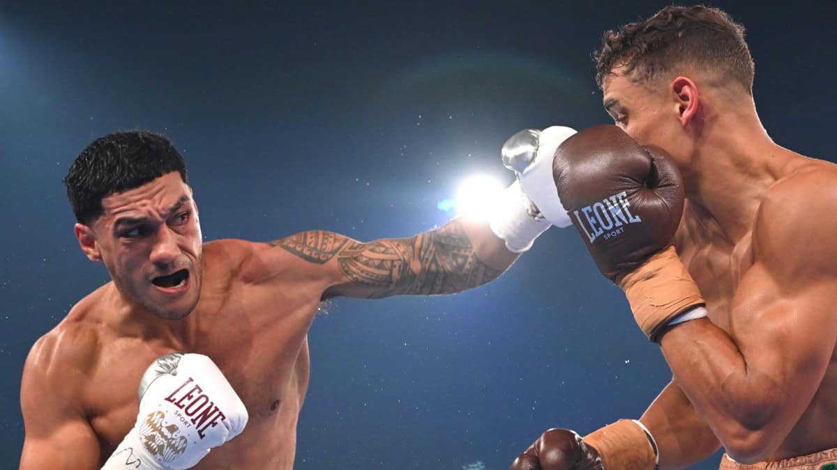 Jai Opetaia knocks David Nyika out cold after thrilling firefight