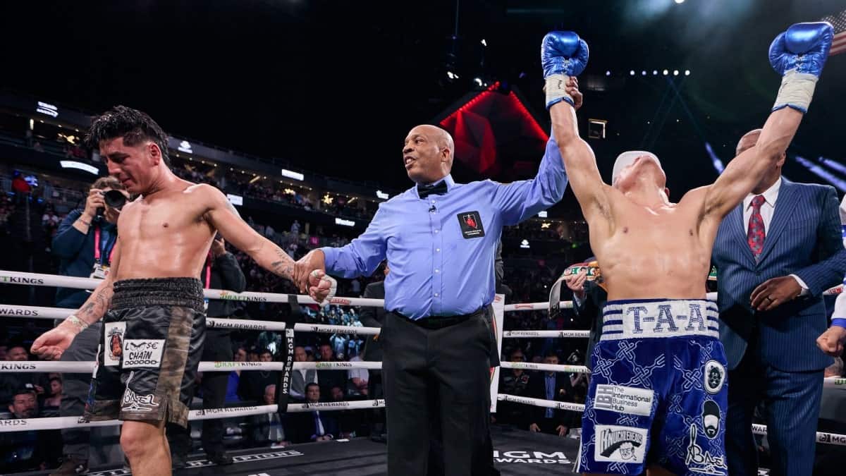 Isaac Cruz vs Angel Fierro honors 'Magnifico' - rematch needed - World ...