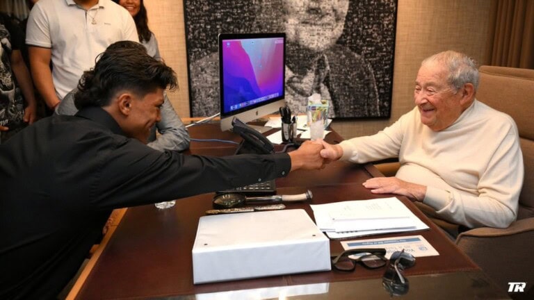 Bob Arum signs Julian Montalvo, backs teenager for P4P - World Boxing News