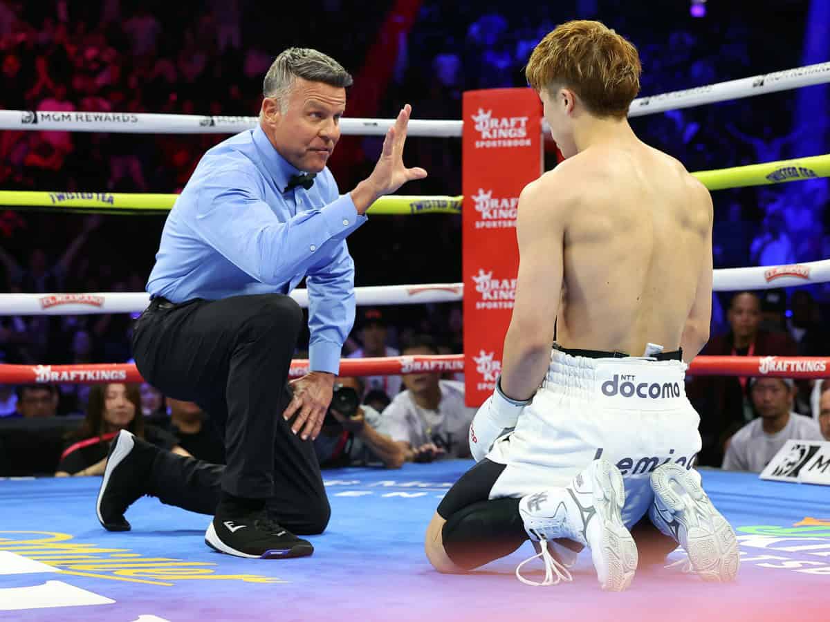 30-0 Naoya Inoue survives knockdown to score 27th KO - World Boxing News