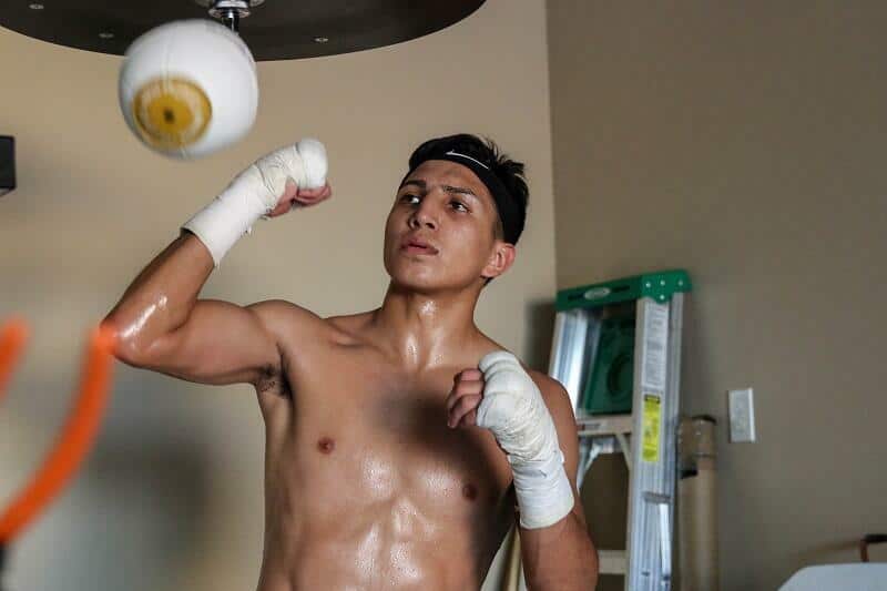 Barrios aims for Boschiero knockout in first TV main event - World ...